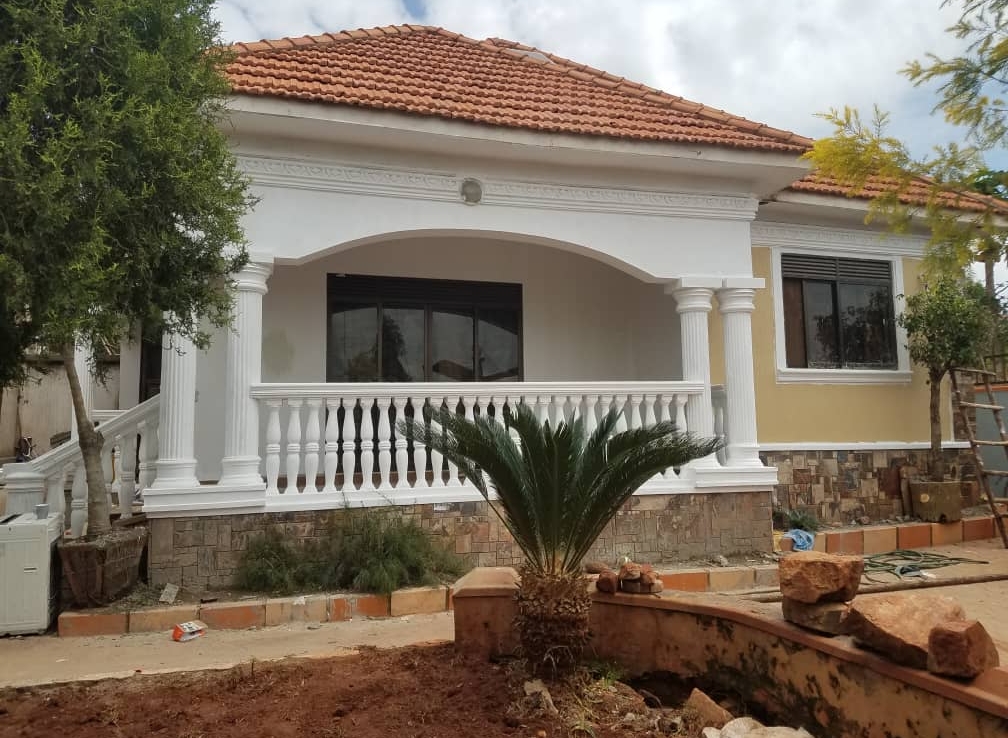 HOUSE FOR SALE IN AKRIGHT ESTATE ENTEBBE ROAD – Spectrum Real Estate ...