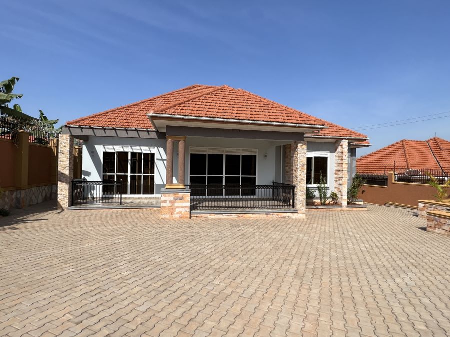 HOUSE FOR SALE IN AKRIGHT ENTEBBE ROAD - Spectrum Real Estate Solutions
